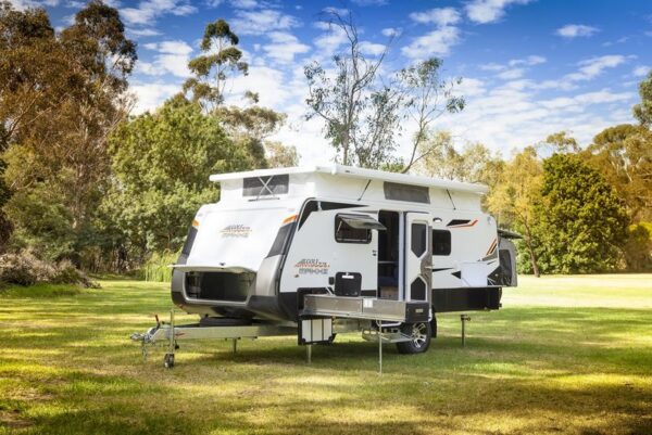 Latest Golf Savannah Maxxi Semi Off Road Caravans | Searle's RV Centre